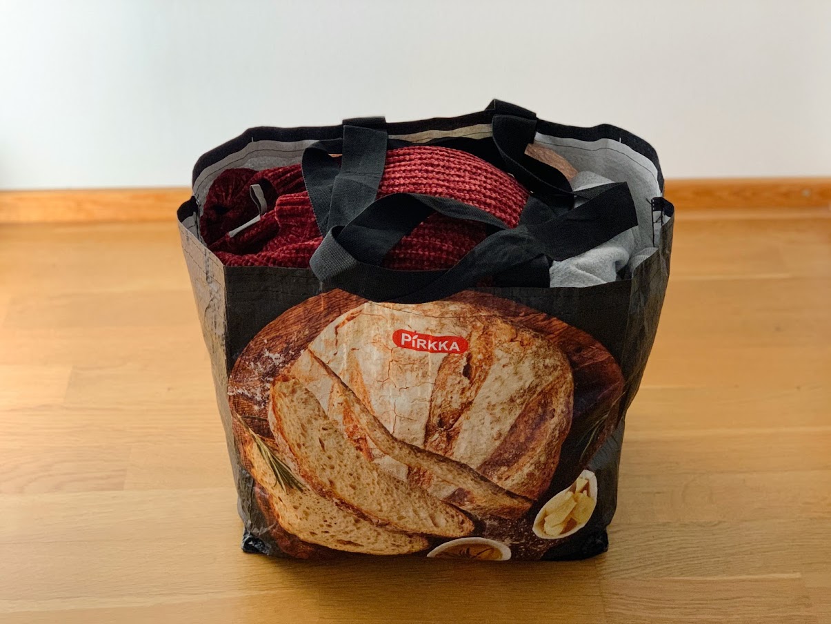 フィンランドの古着屋さん「UFF」に洋服を寄付してきた - La La Finland